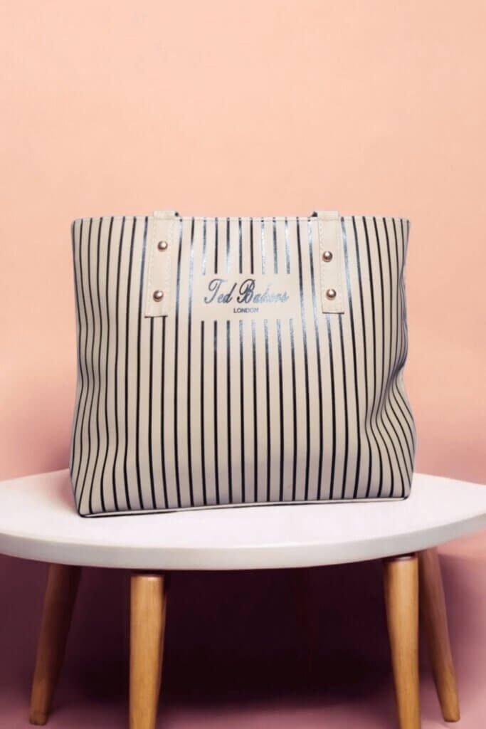 Buy Classic Lining Design Ladies Handbags - Femiwear